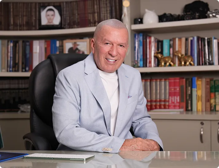 Non-Surgical Procedures with Dr. Dario Cabello in Colombia